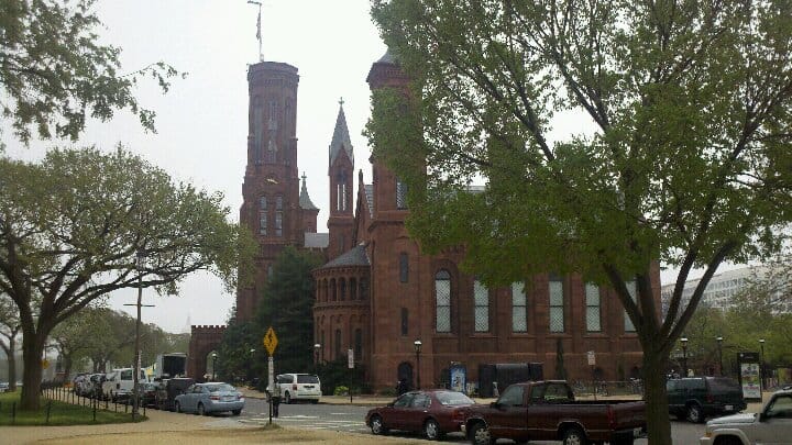 Smithsonian Castle – RobbLightfoot.com